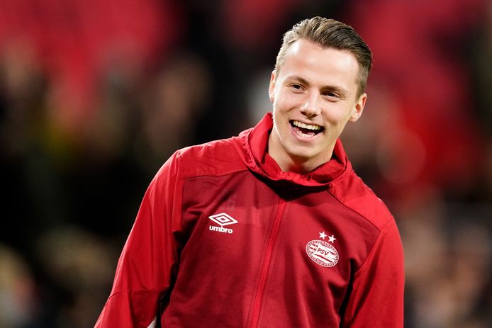 Verdediger Tijn Daverveld akkoord met PSV over nieuw contract | Voetbal ...