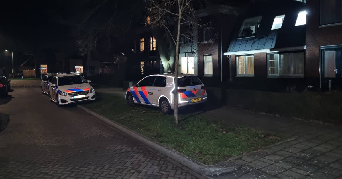 Man (29) raakt gewond bij vermeende woningoverval in Vorden, politie tast in het duister ...