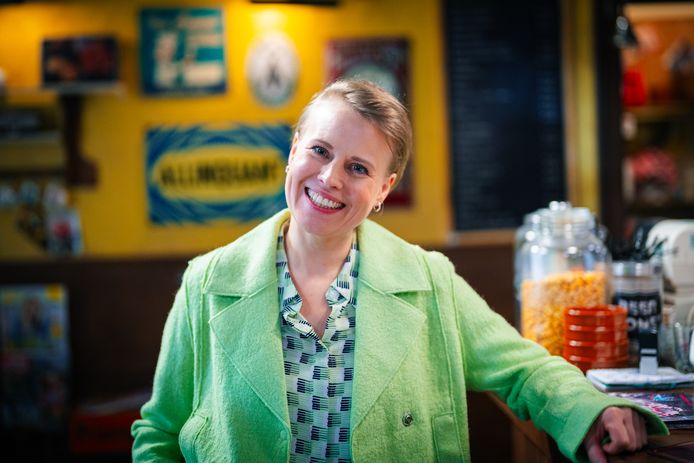 Leen duikt opnieuw op in ‘Familie’: Cathérine Kools keert na zes jaar ...