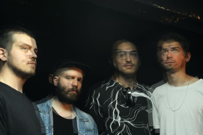 Nieuwpoortenaar Ambroos De Schepper stelt met Bandler Ching nieuw album ...