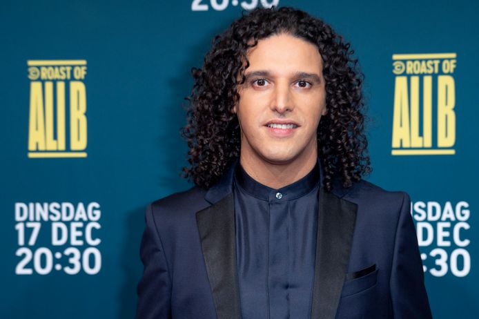 Ali B vanuit Dubai onderweg naar vrienden in Istanboel | Showbizz | hln.be