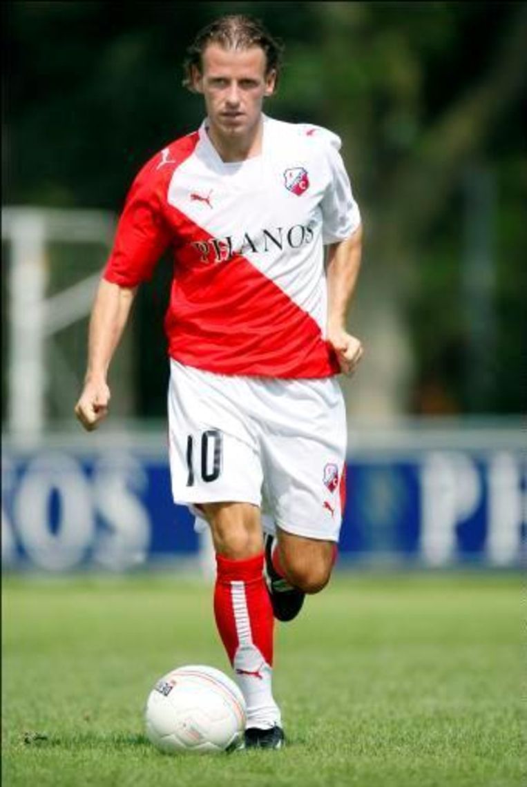 Tom Caluwé gaat in Qatar spelen | De Morgen