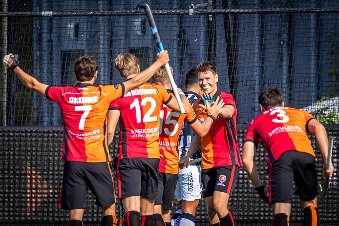 Oranje-Rood boekt grootste zege in jaren: hockeyers verpulveren ...