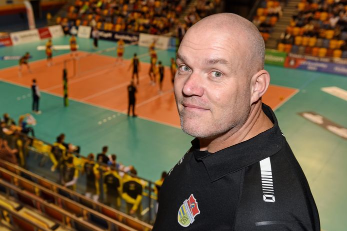 Arjen Schimmel staat ook volgend jaar voor de groep bij de vrouwen van ...