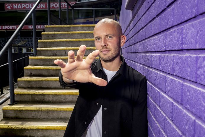Kennismaking met Maxime Dupé, nieuwe nummer één van Anderlecht ...
