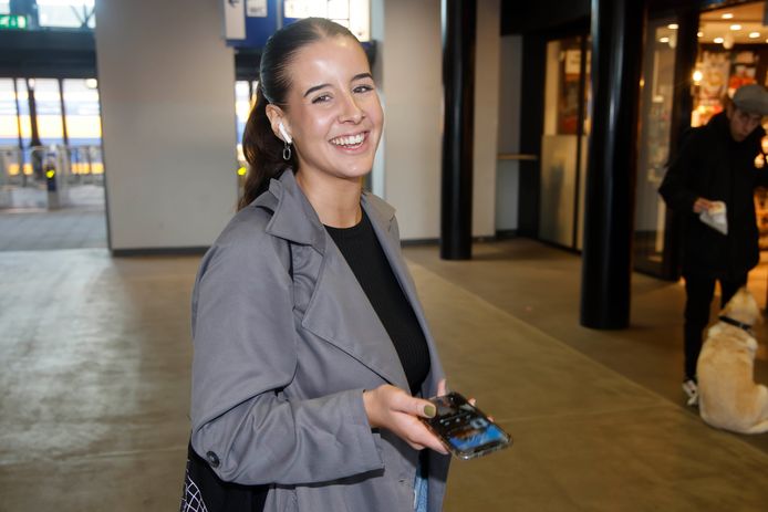 Selma Chekroun: ‘Frank Ocean heeft wel een chille flow’ | en passant ...
