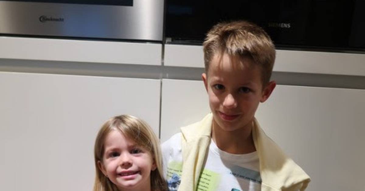 Charlotte en Mathis starten samen het nieuwe schooljaar | Gent | hln.be