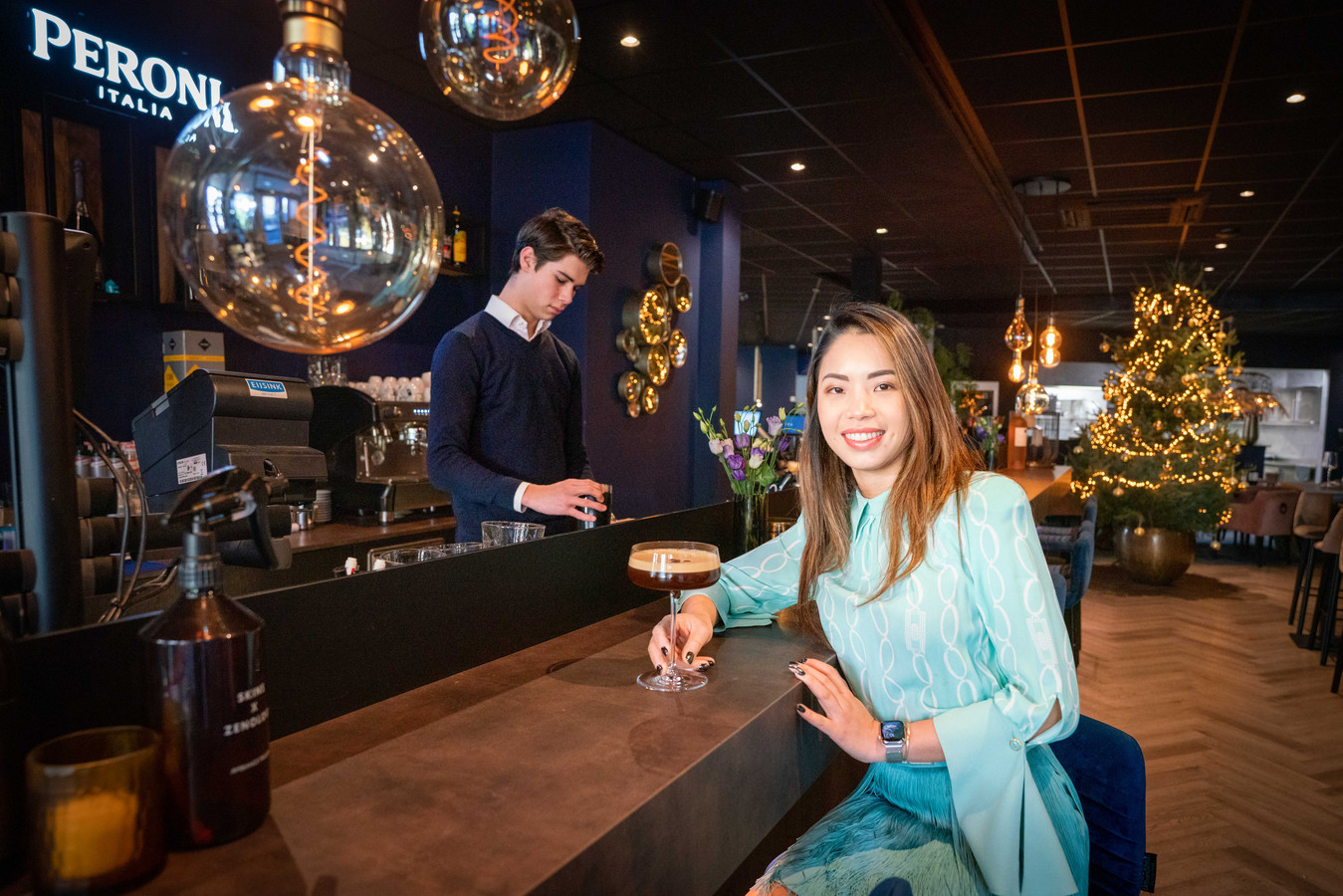 In het nieuwe restaurant van Sannie (33) wordt al sinds augustus ...
