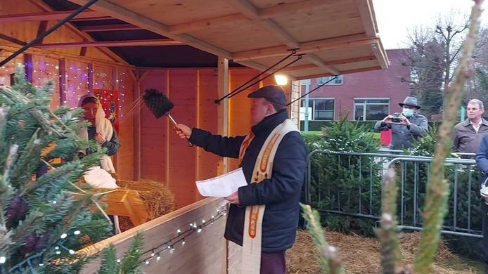 Na al die jaren eindelijk weer een kerststal in centrum Hoogstraten ...