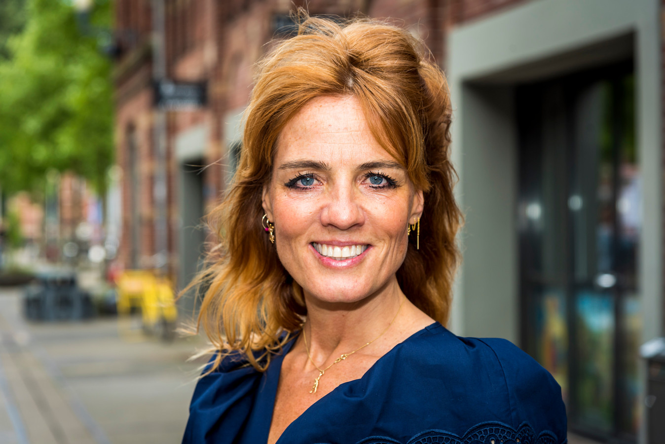 Gezin Luizenmoeder-gezicht Ilse Warringa geplaagd door luizen | Foto ...