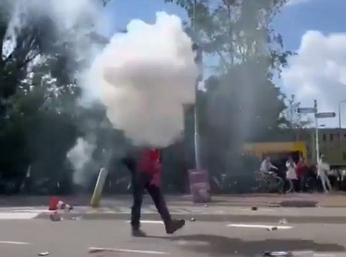 PSV-supporter Appie vergiste zich gruwelijk en mist nu twee vingers en ...