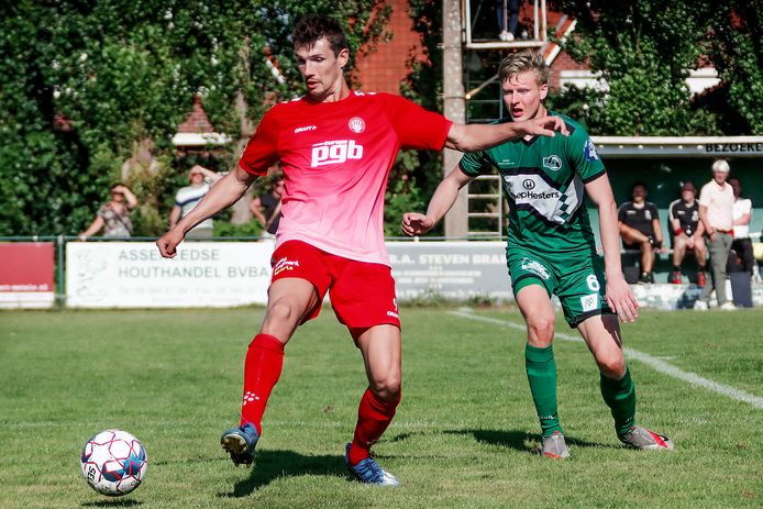 Simon Lanckman onderstreept belang van winst KVV Zelzate tegen RC Gent ...