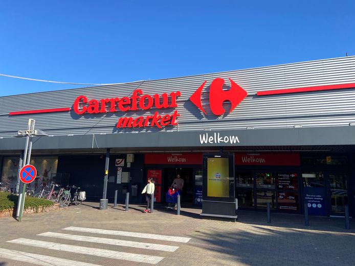 Filiaalhouder in opleiding valt jonge jobstudentes lastig in Carrefour ...