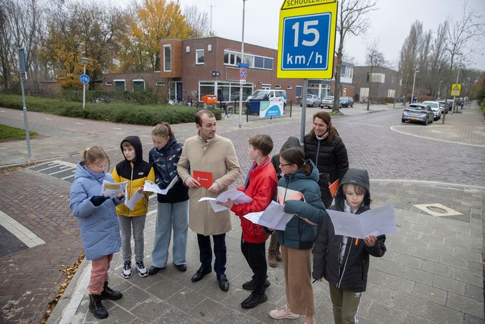 Leerlingen basisschool De Troubadour ontdekken hun nieuwe veilige ...