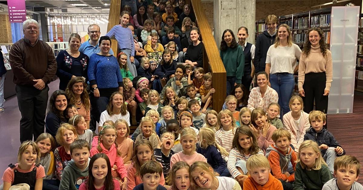 Startvergadering Brugse Leesjury: meer dan 100 leden beginnen ...