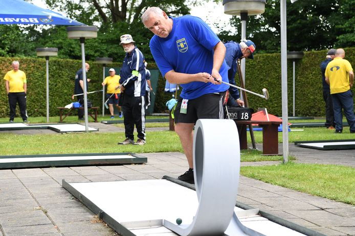 Minigolf een spelletje? Steven Steiger heeft voor twaalfduizend euro ...