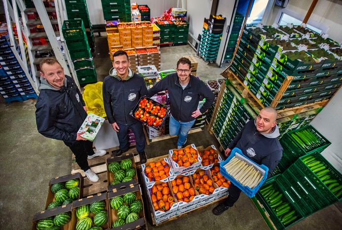 Geen gewoon werk: nog voor de chef in de keuken staat, staan groente en ...