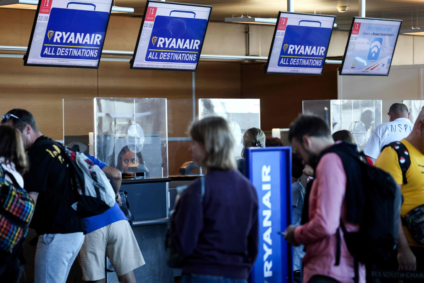 “Dag zoals een andere” op luchthaven Charleroi ondanks staking Ryanair ... “Dag zoals een andere” op luchthaven Charleroi ondanks staking Ryanair ...