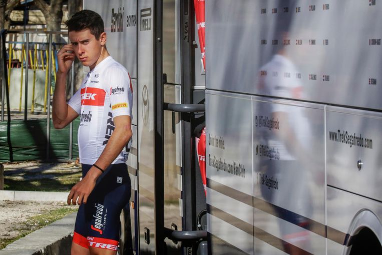 Tijdrijder Tiberi schiet kat van minister dood en krijgt schorsing