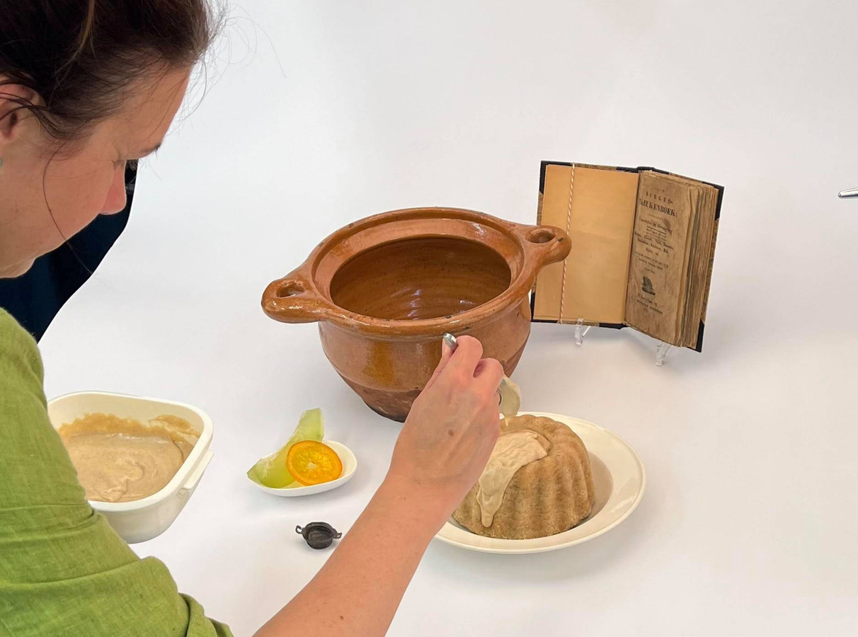 Manon kookt Rotterdamse gerechten van eeuwen geleden: ‘Wie ik dit laat ...