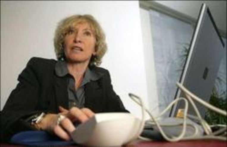 Minister Moerman in lastig parket | De Morgen