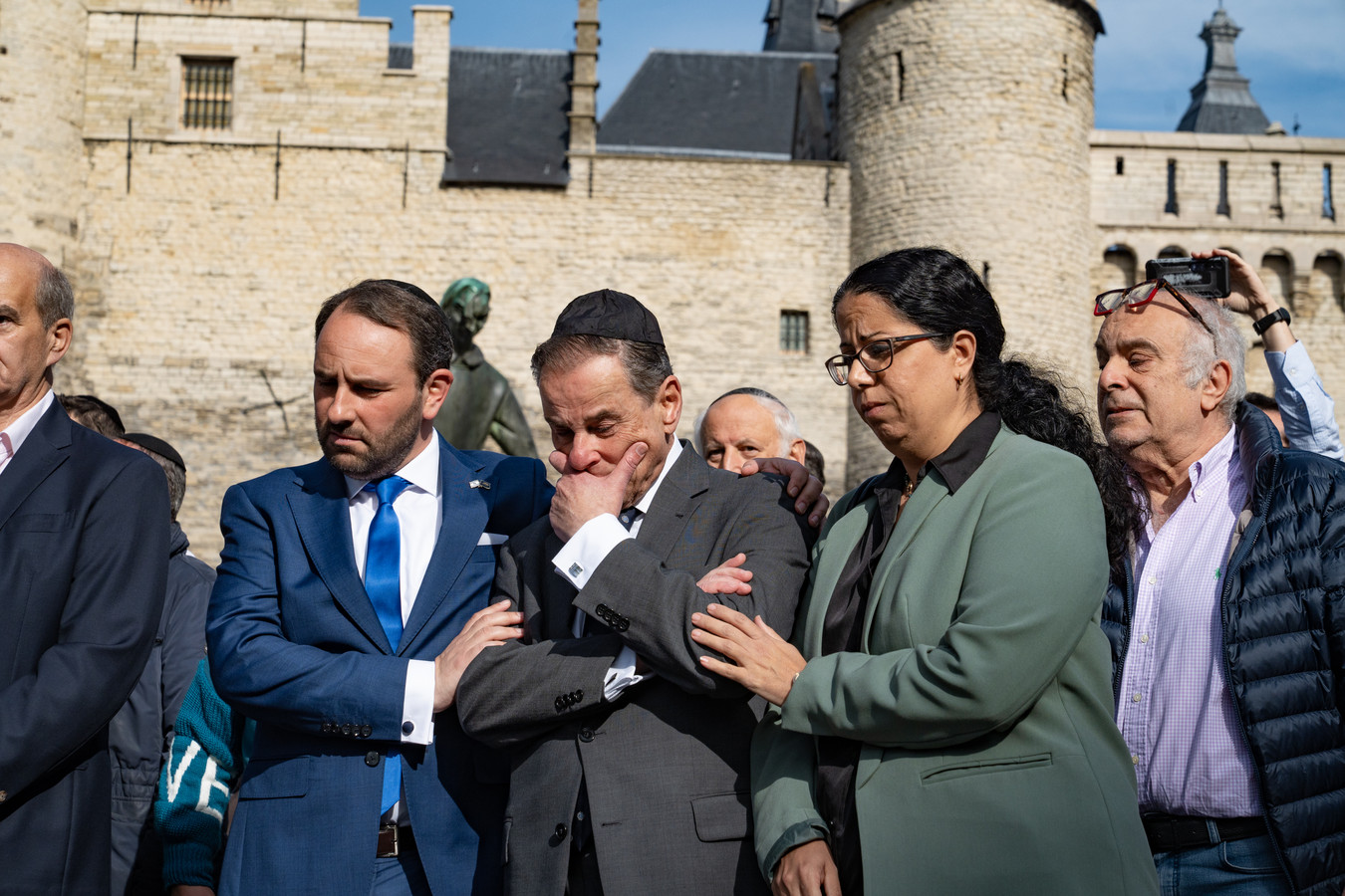 "Er is maar één kant om te kiezen, en dat is die van Israël": Bart De ...