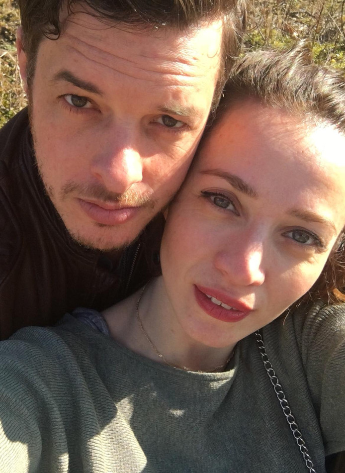 Filemon Wesselink bespreekt vreemdgaan met zijn nieuwe vriendin Ramona ...