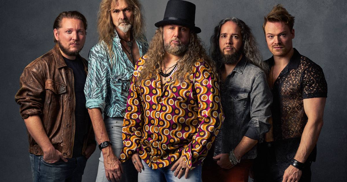 Waarom ‘kluizenaar’ Arjen Lucassen (Ayreon) uit Oudemolen tóch weer een ...