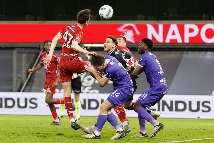 Andres Labie viel sterk in tegen Patro en wil nu stunten in Dender ...