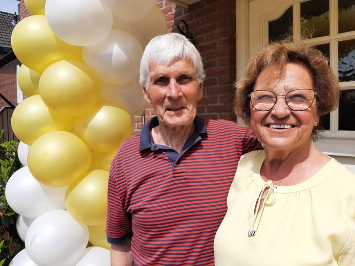 De voetballende stukadoor werd verliefd op de Almelose kermis, en is nu ...