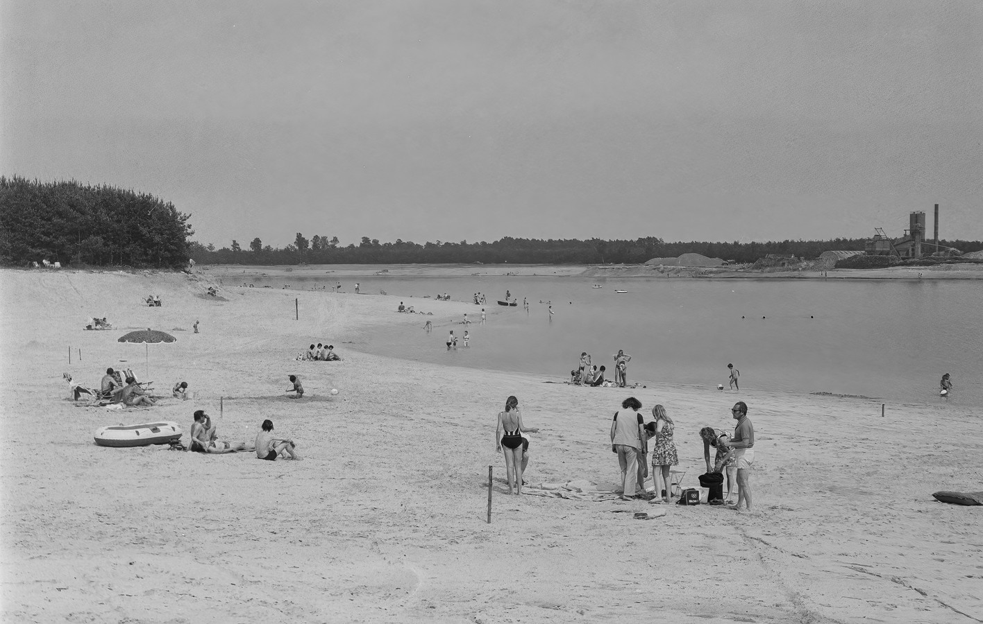 Greep uit herinneringen aan E3 Strand: ‘Even gluren en dan terugzwemmen ...