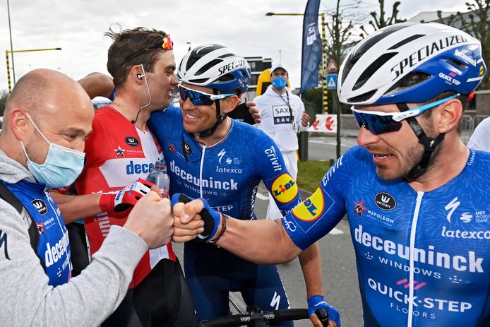 Deceuninck-Quick.Step toont exclusieve beelden E3 Saxo Bank Classic ...