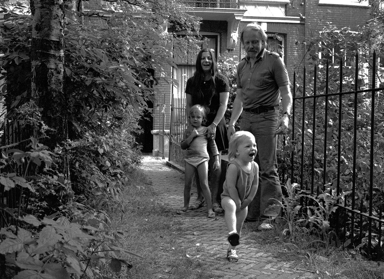 Een foto van hem, een tekst van haar: Eddy en Eva Posthuma de Boer over ...