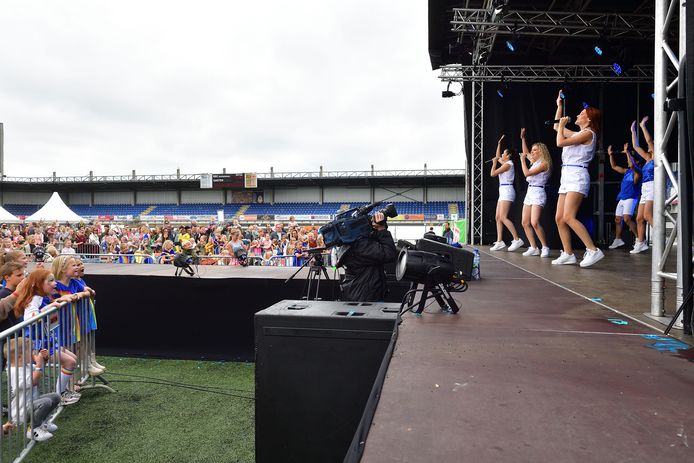 Genieten van K3 bij het Stadion Zomerfeest | Roosendaal | bndestem.nl