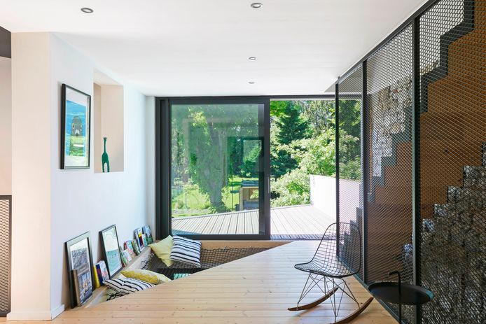 Zwarte keuken, natuursteen en oude Japanse geveltechniek: Gianni en ...