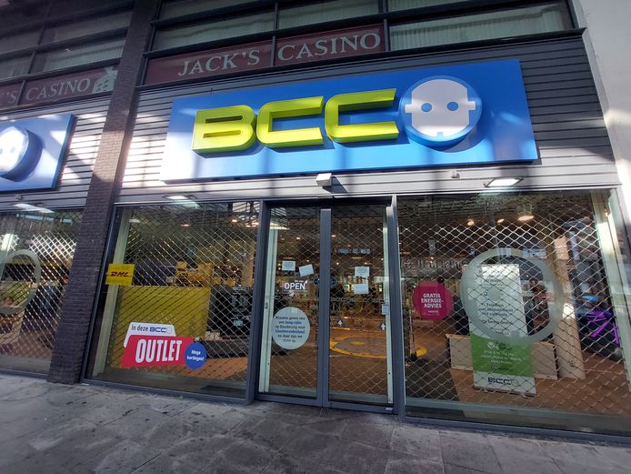 Noodlijdende elektronicaketen BCC sluit filiaal in Dukenburg uit zorgen ...