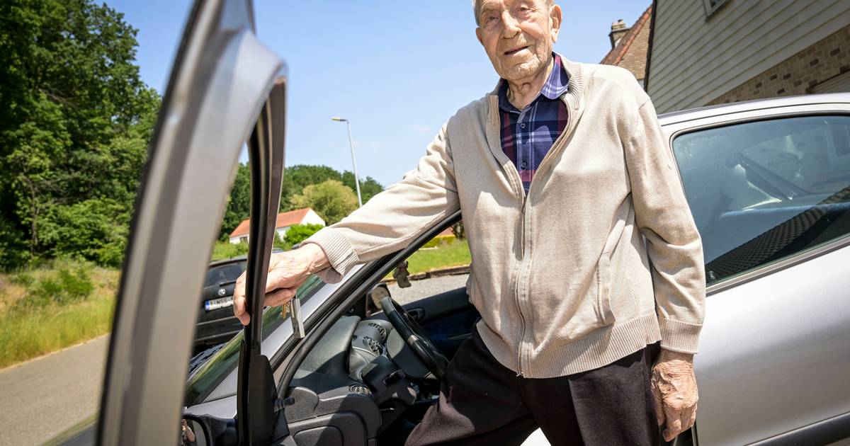 Oudste bestuurder van het land Josef Verbeeck mag 100 kaarsjes ...