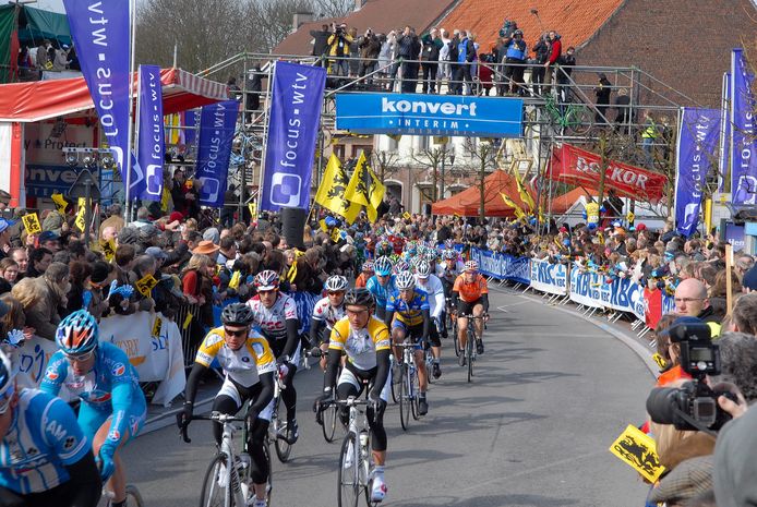Event laat Dorp van de Ronde van 15 jaar geleden in Bellegem herleven ...