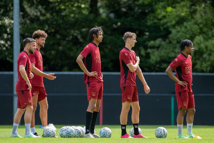 Baas wil via NEC terug in de Champions League: ‘Ik heb niet de ...