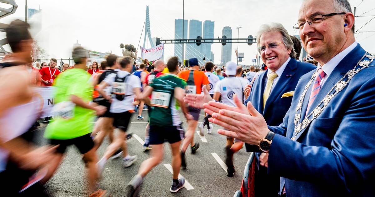 Zo veel hardlopers uit De Wolden lopen zondag mee in marathon Rotterdam ...