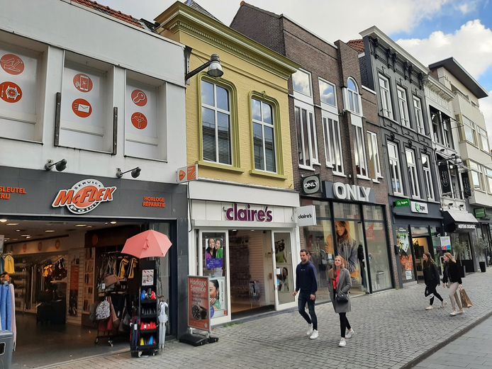 Breda strak in de leer met vervangen dak Ginnekenstraat: ‘Geen ...