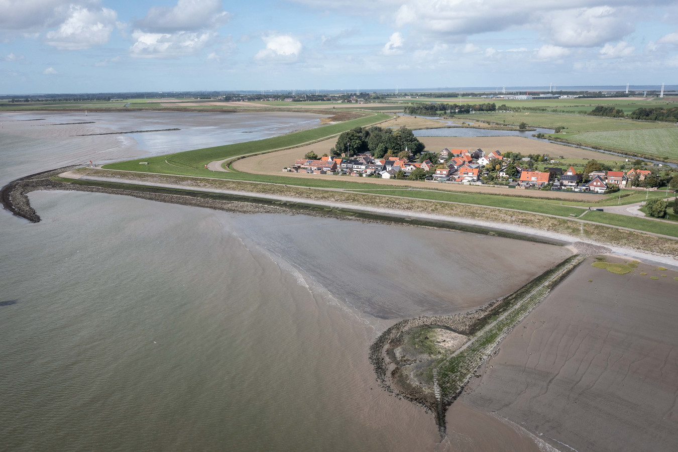 Kwart van de Zeeuwse dijken afgekeurd, zeker 1,5 miljard euro nodig om ...