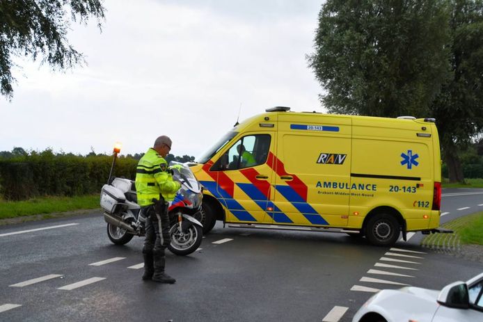 Gewonde bij kop-staartbotsing bij Poortvliet | Tholen | pzc.nl