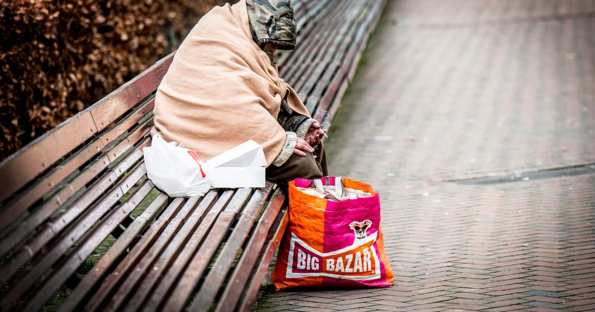 Den Haag stopt miljoenen voor daklozen in spaarpotje ...