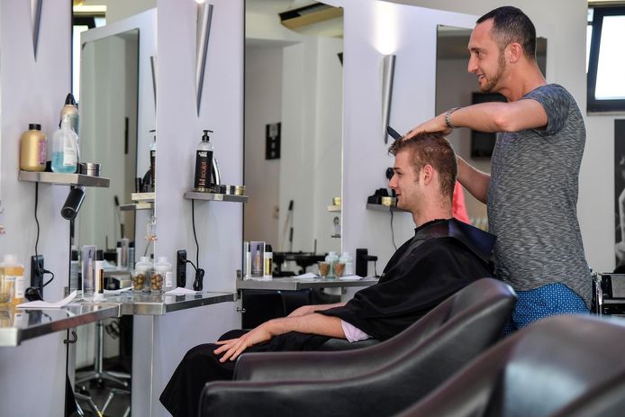 Kapper Tom De Waele krijgt weer internationale prijs | Zele | hln.be