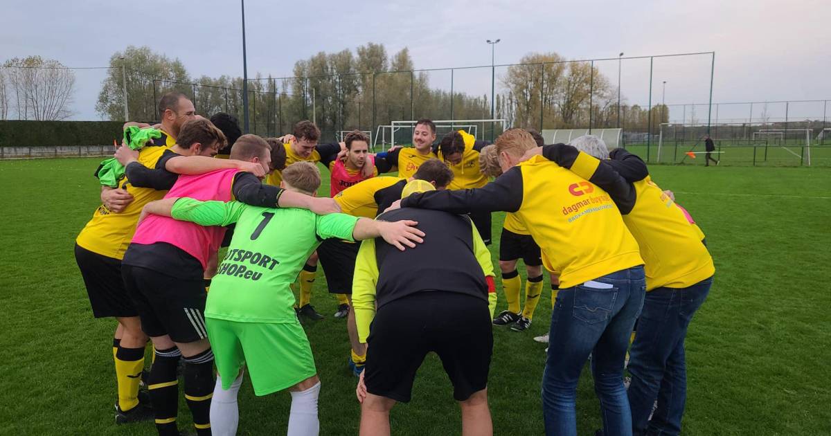 Ongeloof bij Tim van Haute (SKV Oostakker) nadat topper in slotfase ...