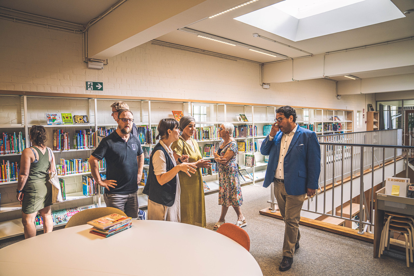 Eerst bedreigd met sluiting, nu helemaal vernieuwd. Bib Ledeberg ...