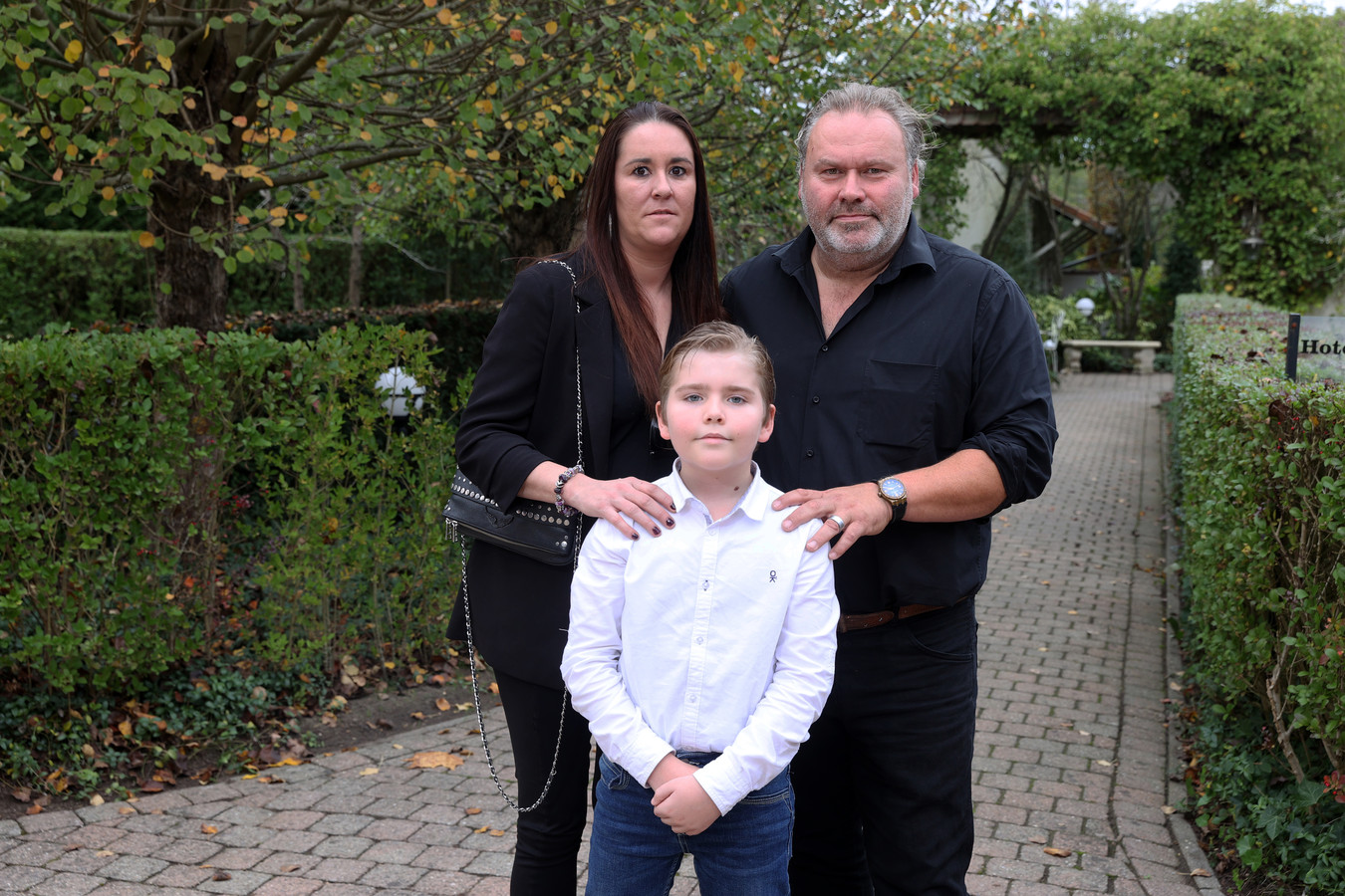 Een botoxdokter, een vriend van Jean-Claude Van Damme en een ...