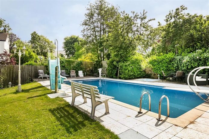 In Amsterdam koop je een rijtjeshuis voor 1,5 miljoen euro: deze ...