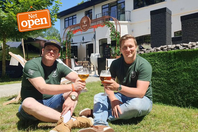 NET OPEN. Kurt (48) en Tim (26) vinden mekaar in Oakland Park: “Zomers ...